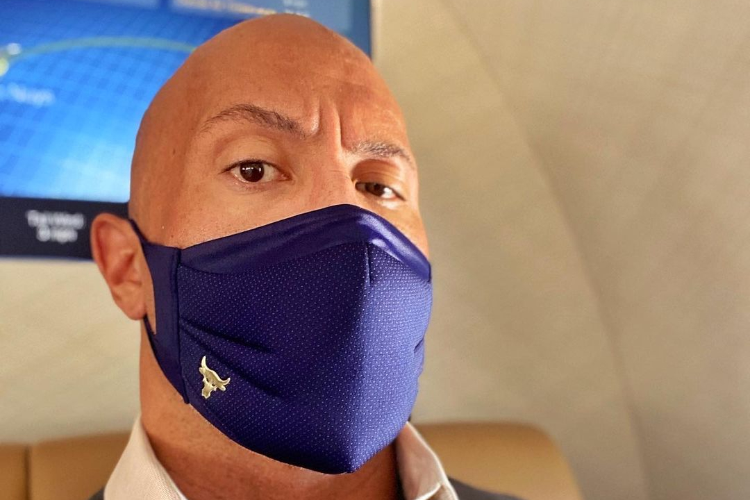 Dwayne "The Rock" Johnson cria máscara de proteção para atletas - Men's ...